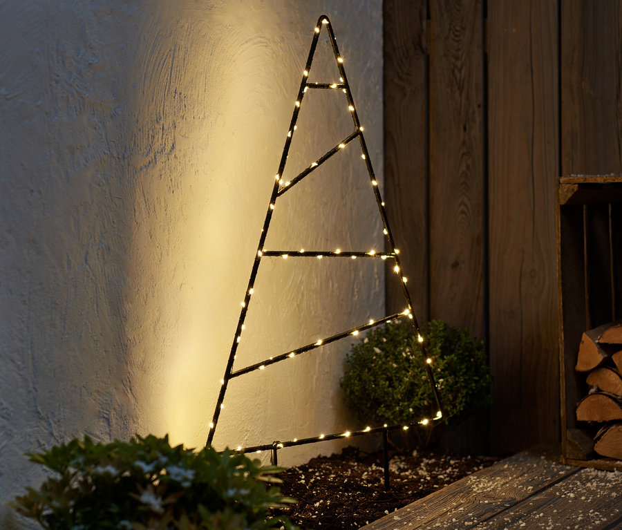 LED-Outdoor-Tanne aus Metall, groß bei Tchibo kaufen | 170497